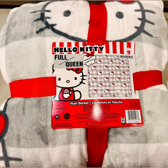 Hello Kitty | Bedding | New Rare Hello Kitty Plaid Grey Red Bow Detail ...